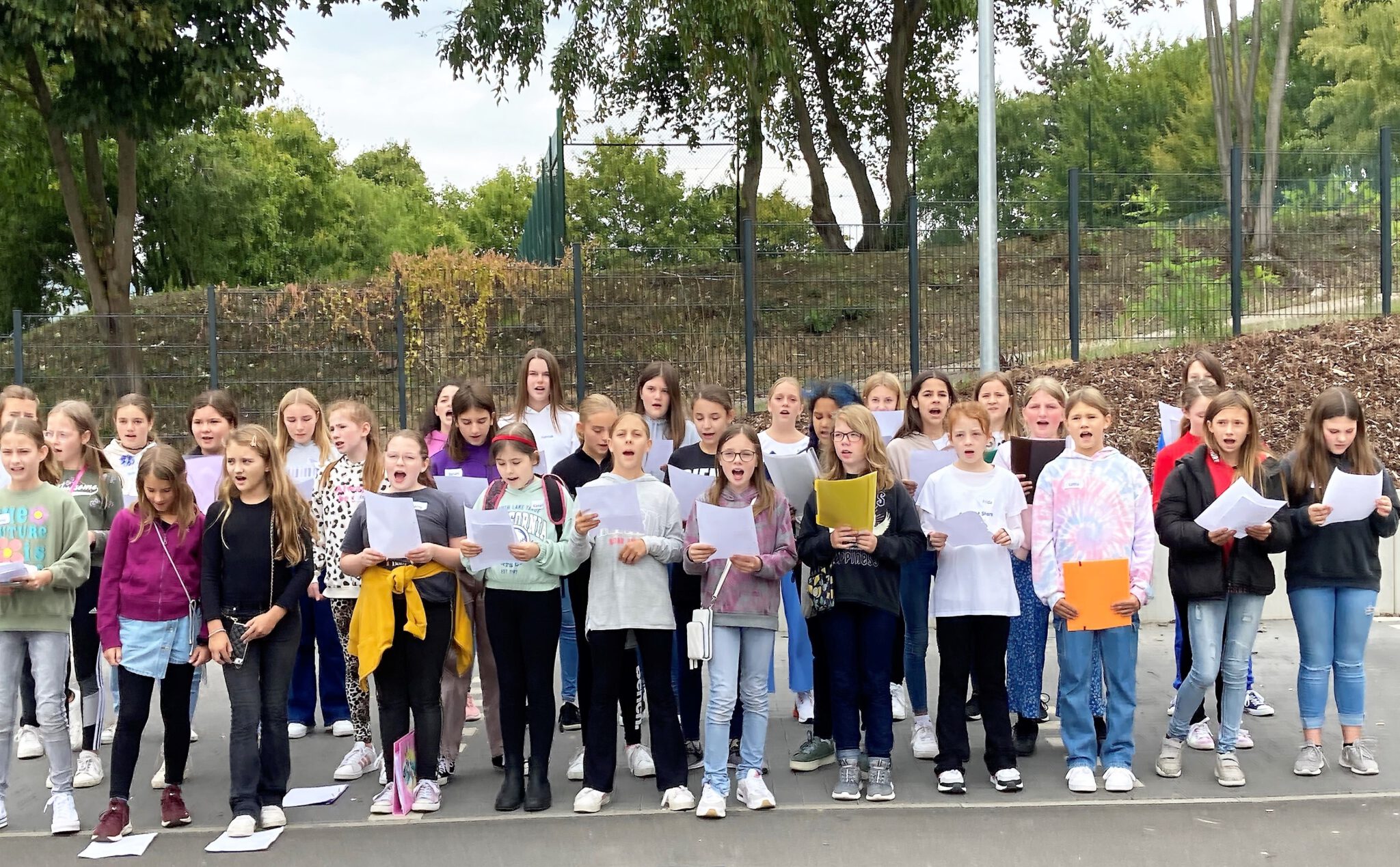 Probentag des Mädchenchores der Friedrich-Spee-Realschule plus Neumagen ...